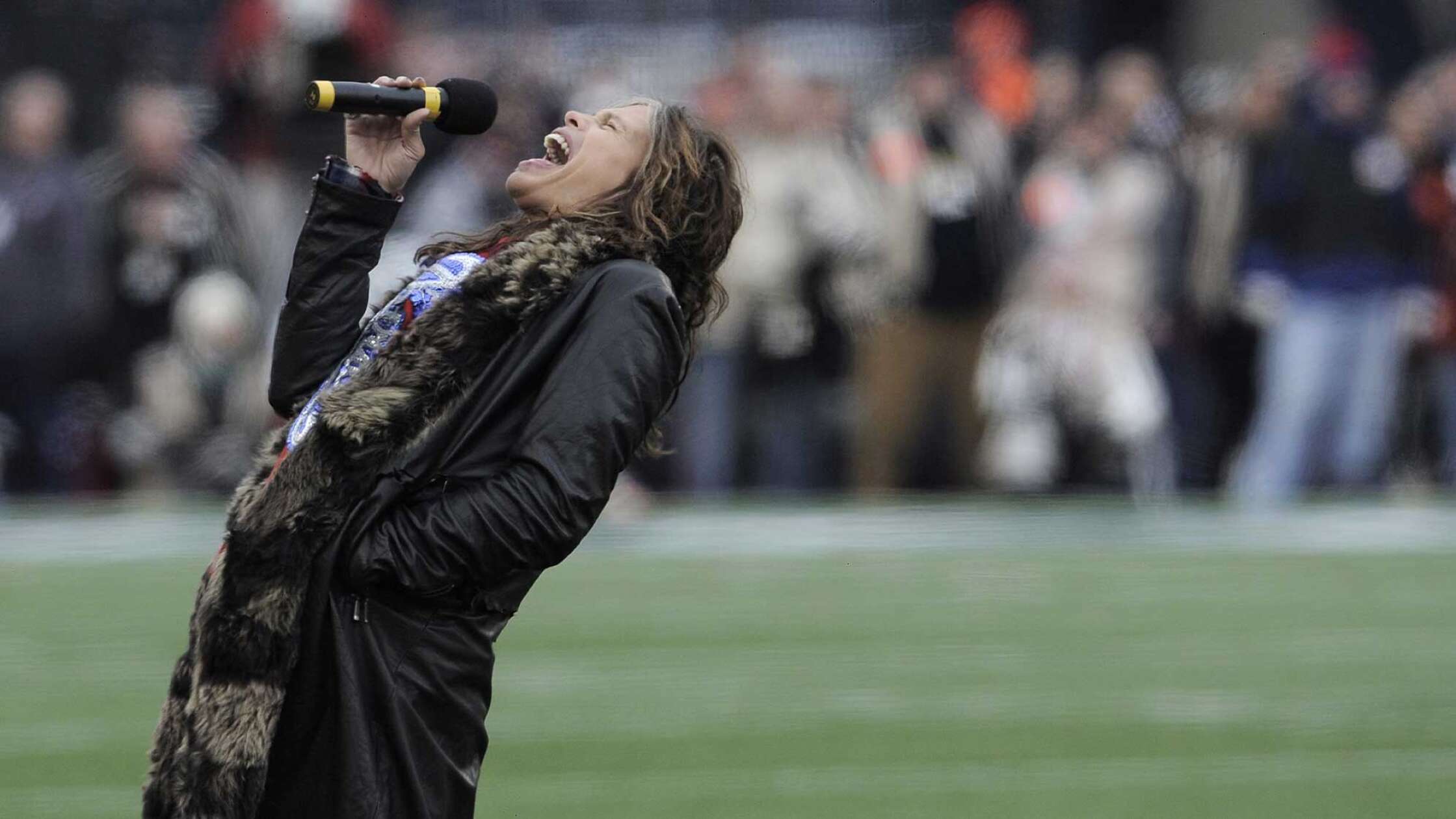 Diese rockigen Promis sind Football Fans! | ROCK ANTENNE Österreich